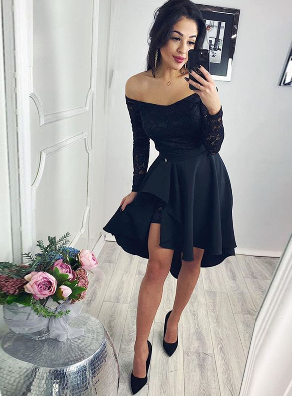 OLIVIA Kort kjole i sort farve med blonder - Kjoler - JollyYoung